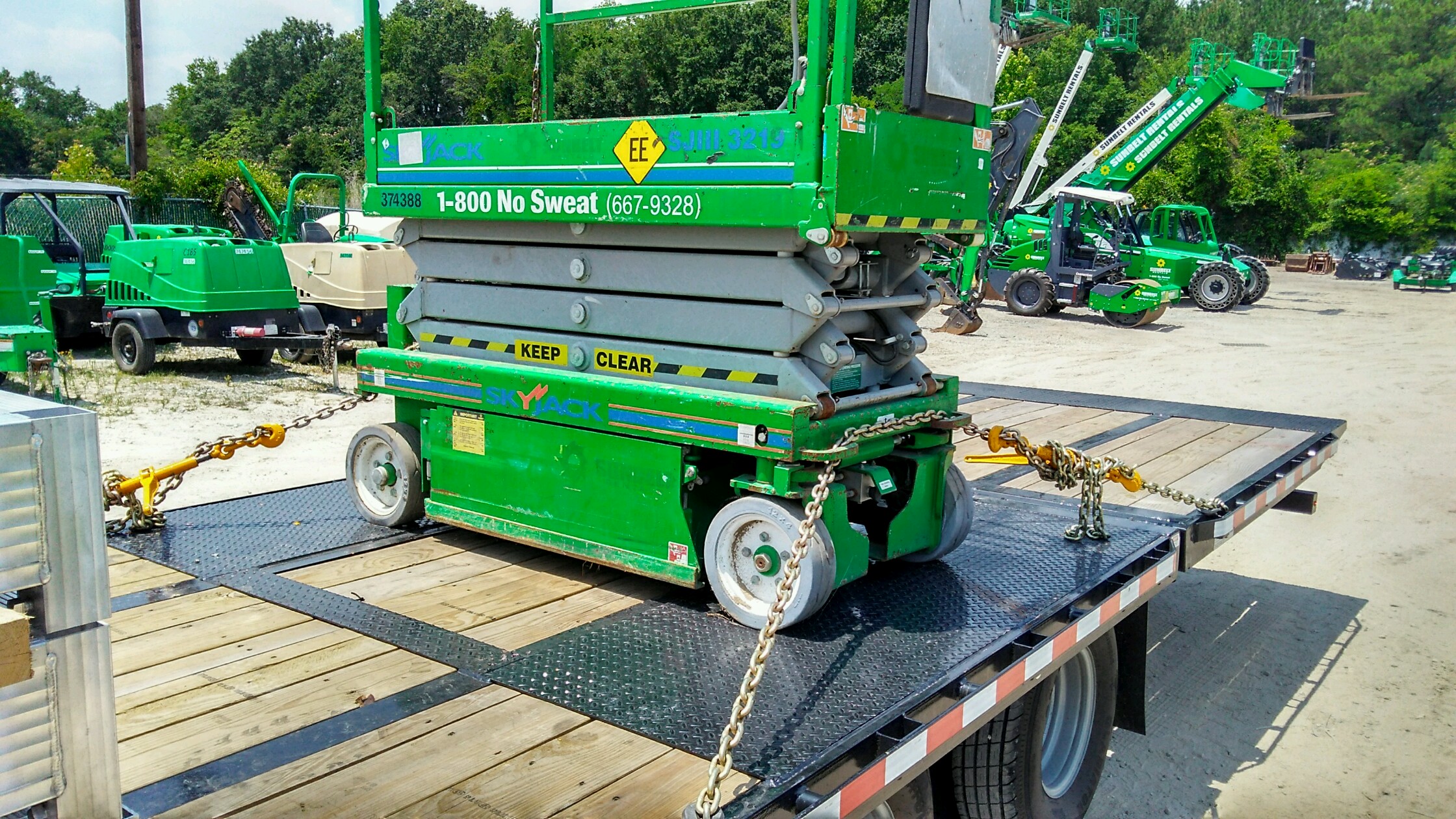 Construction Lift Transportation Services from Heavy Haulers