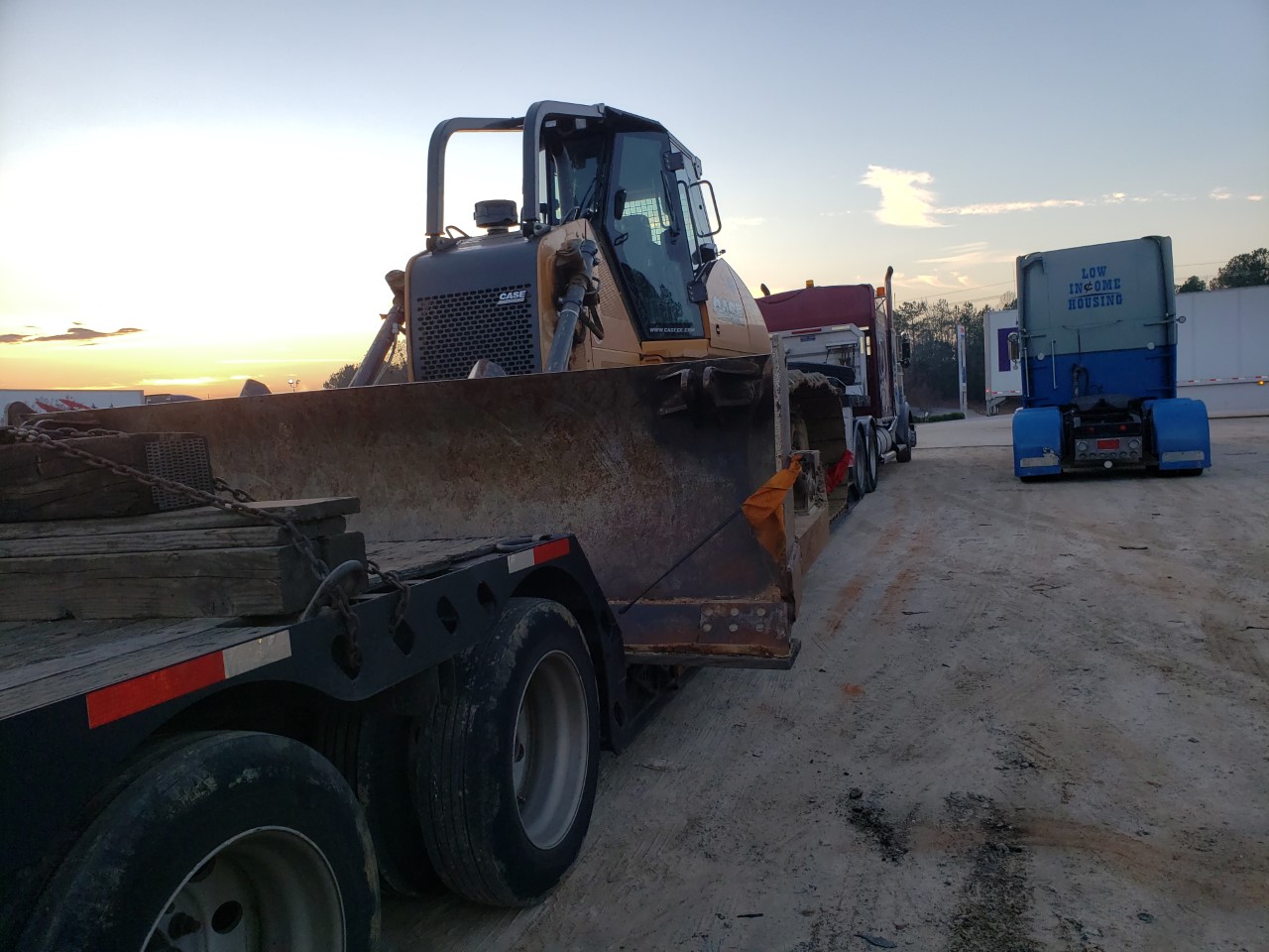 Bull dozer transport - hisainto