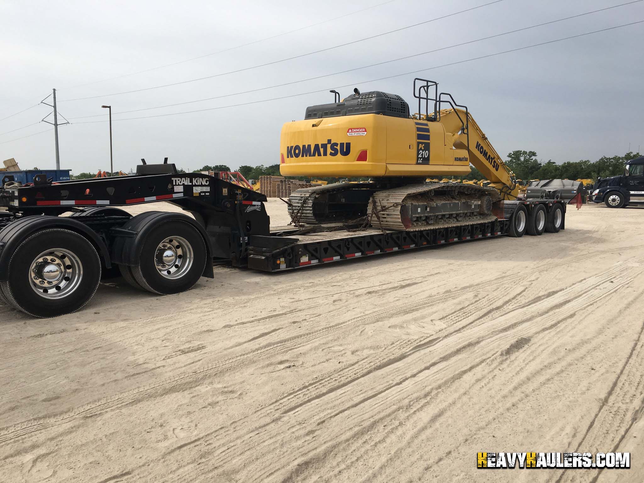 Excavator Transportation Services | Heavy Haulers | (800) 908-6206