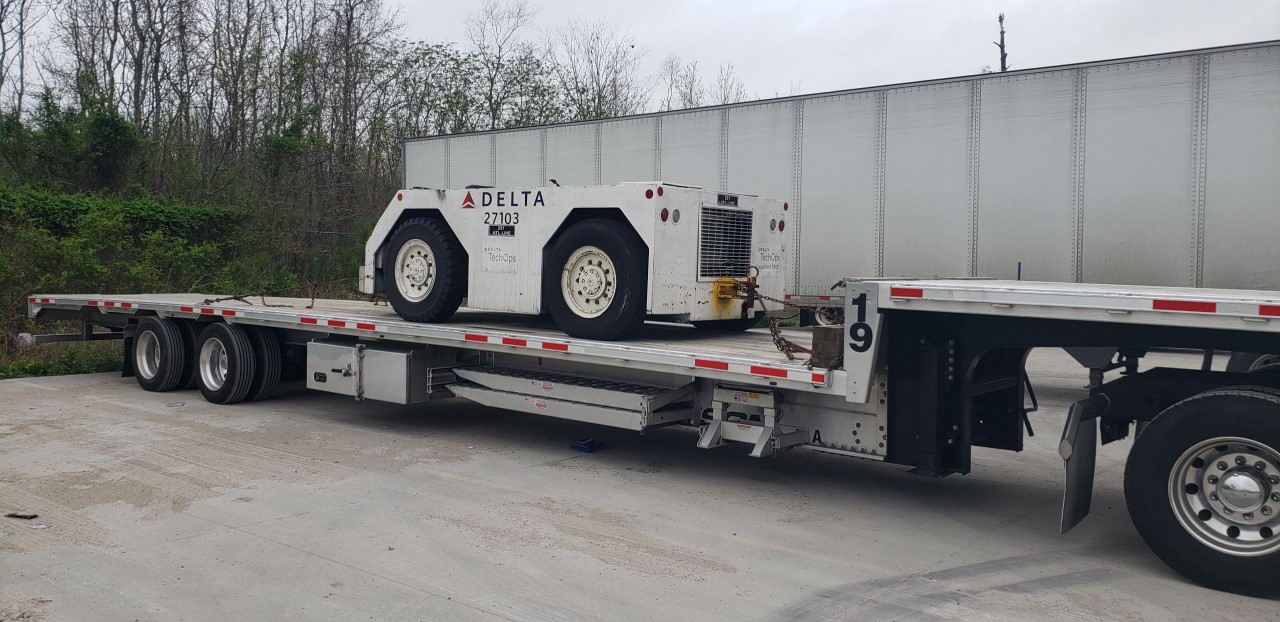 Airline Pushback & Tug Tractor Shipping Services | (800) 908-6206