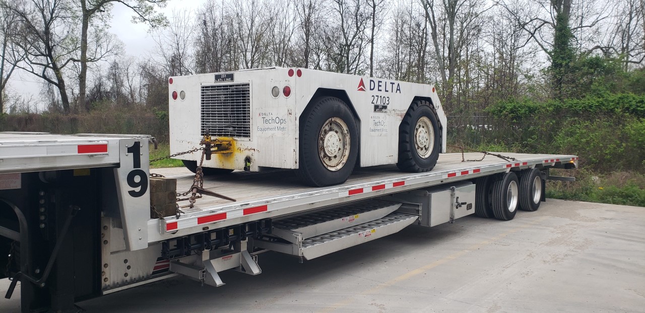 Airline Pushback & Tug Tractor Shipping Services | (800) 908-6206
